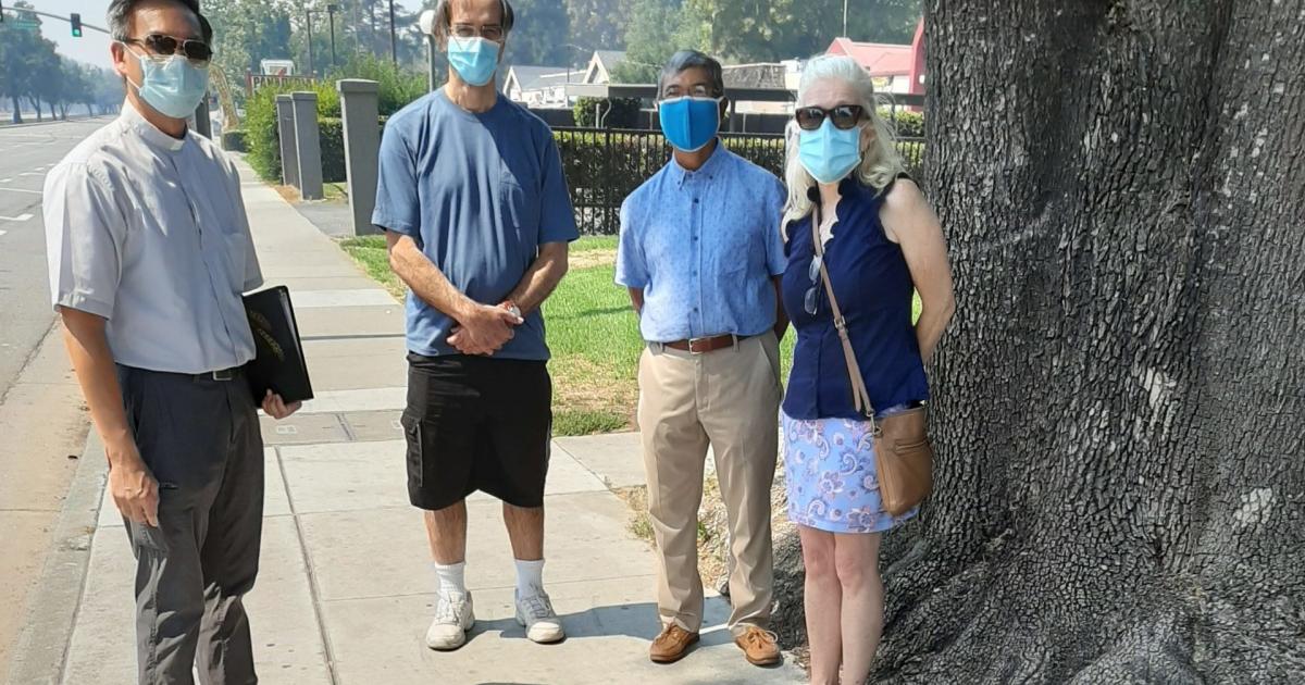 Prayer in the Street for Victims of Violence | The Valley Catholic